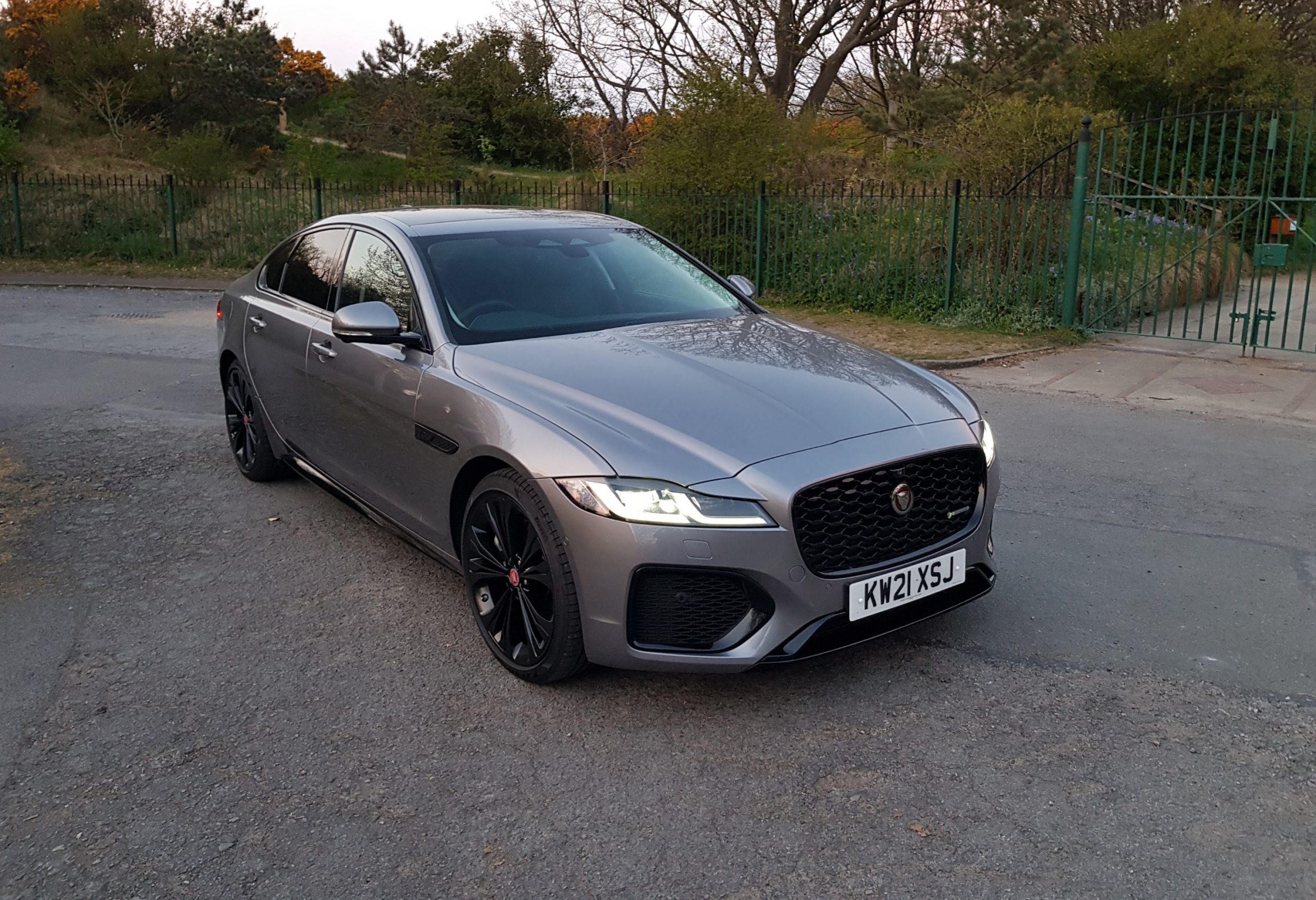 Jaguar XF - gloss is boss Jaguar XF - British design and engineering at ...